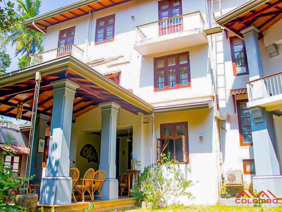 Thalawathugoda House - 8 Room House on 18p land for SALE – Off ...
