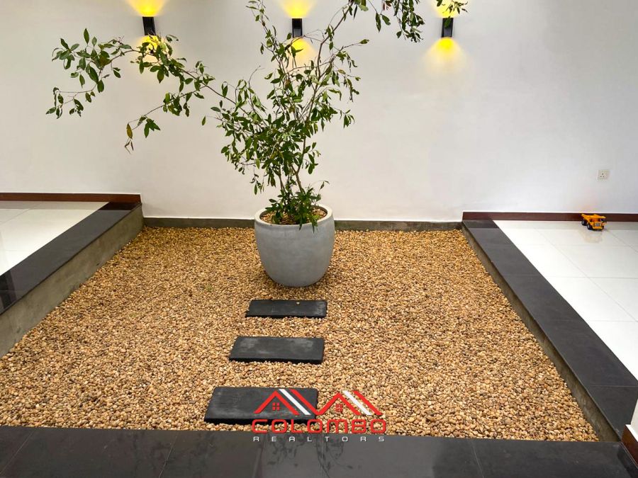 Boralesgamuwa House - 4 Room Brand New Modern house for Sale - Werahera ...
